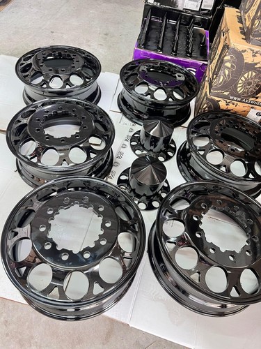 24” CUSTOM CUT ALCOA BLACK WHEELS DUALLY TRUCKS W/35125024 Tire caps ...