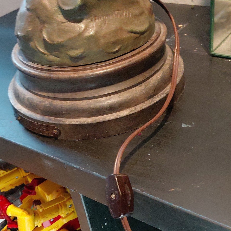 Aug. Moreau Nebuleuse Bronze Metal Table Lamp w/ Red Glass Flower ...