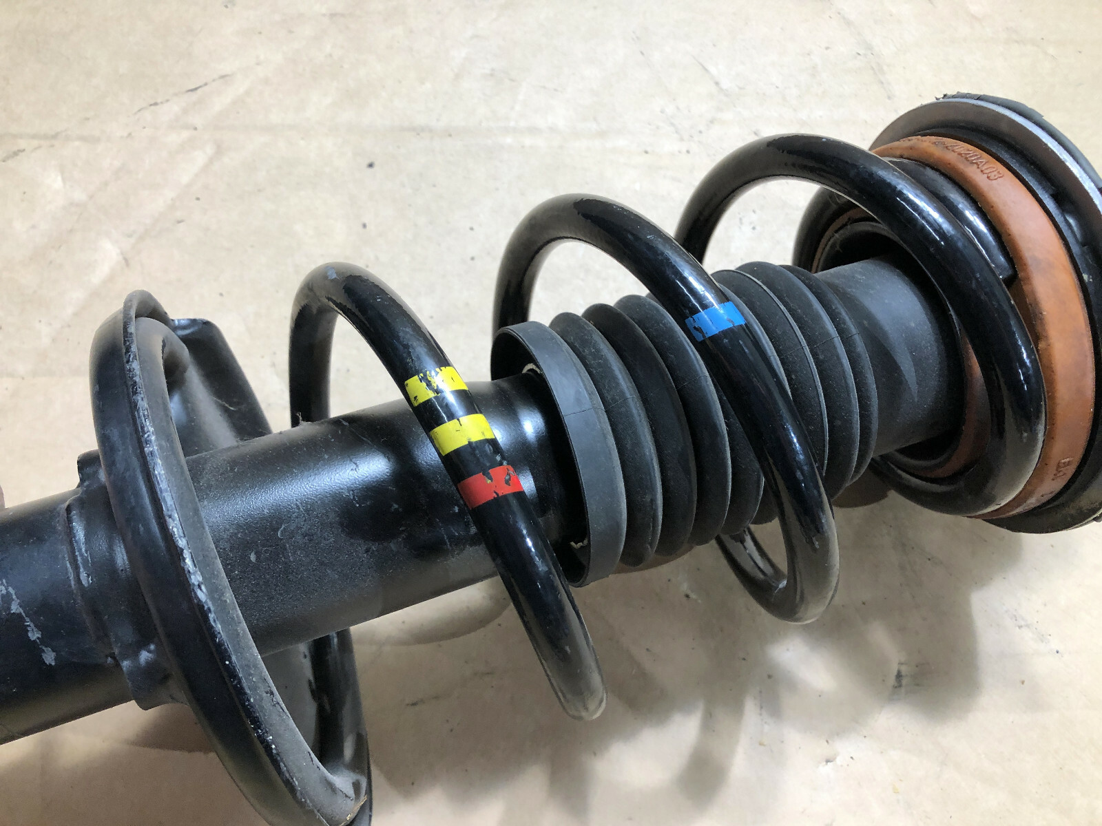 98733305116 Porsche 09-12 Cayman Boxster Complete Rear Strut Assembly ...