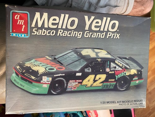 AMT/ERTL Mello Yello Sabco Racing Grand Prix 1:25 Scale Model Kit #8106 ...