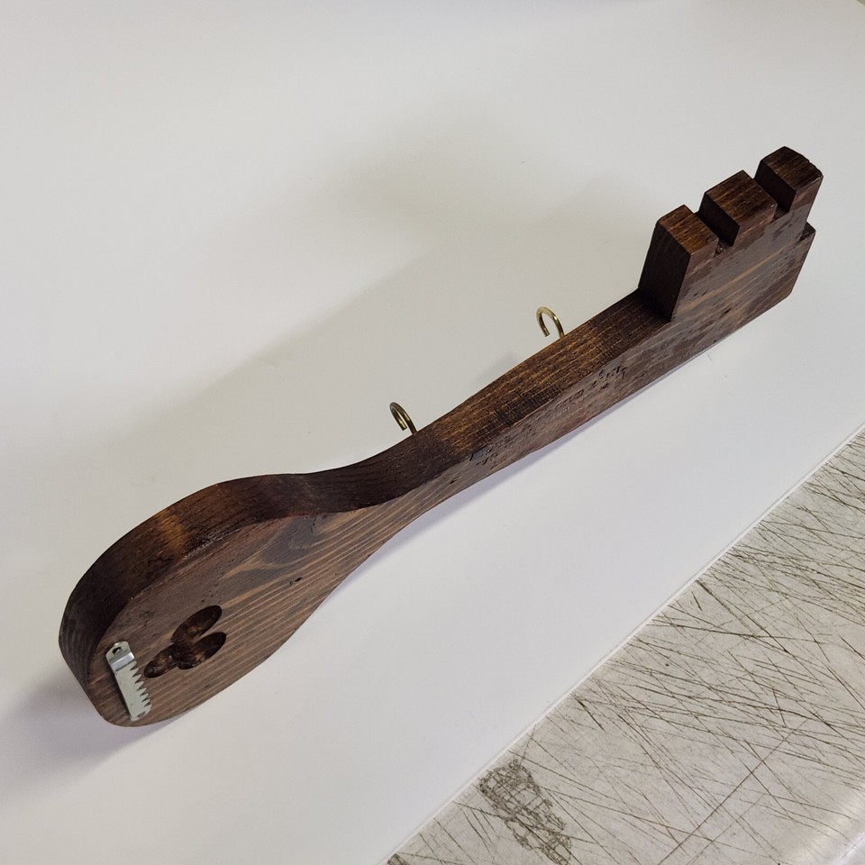 Vintage Mid Century Wooden Wall Key Holder Shaped Hand Carved Kitchy ...