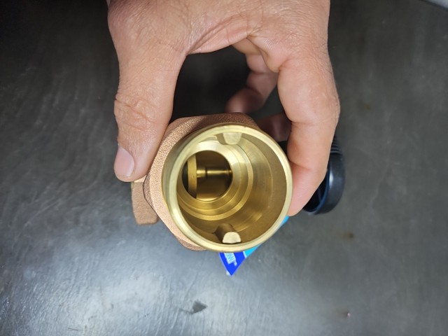 Angle Steam Radiator Valve -EVERFLOW 1 1/2" Brass Angle Shut Off Part ...