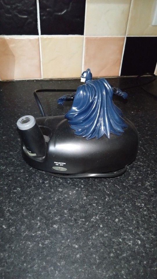 Batman Digital Alarm Clock With Bat Signal Projector Wesco | eBay