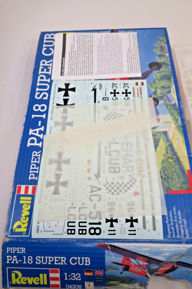 Revell 1/32 Piper PA-18 Super Cub Model Kit #04208 | eBay