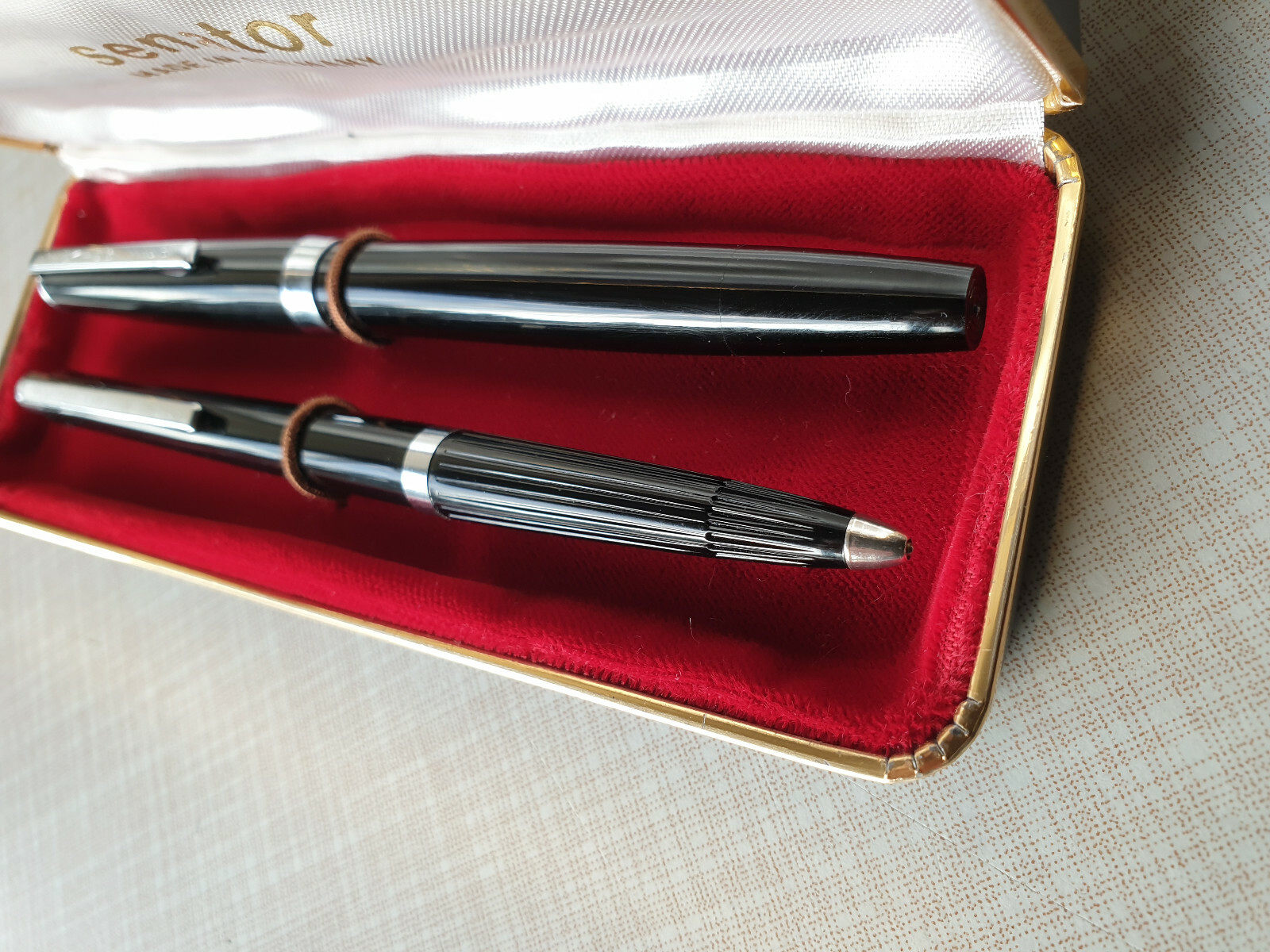 Vintage UNUSED 1960’s Senator 140 Black Resin Fountain Pen & Ballpoint ...