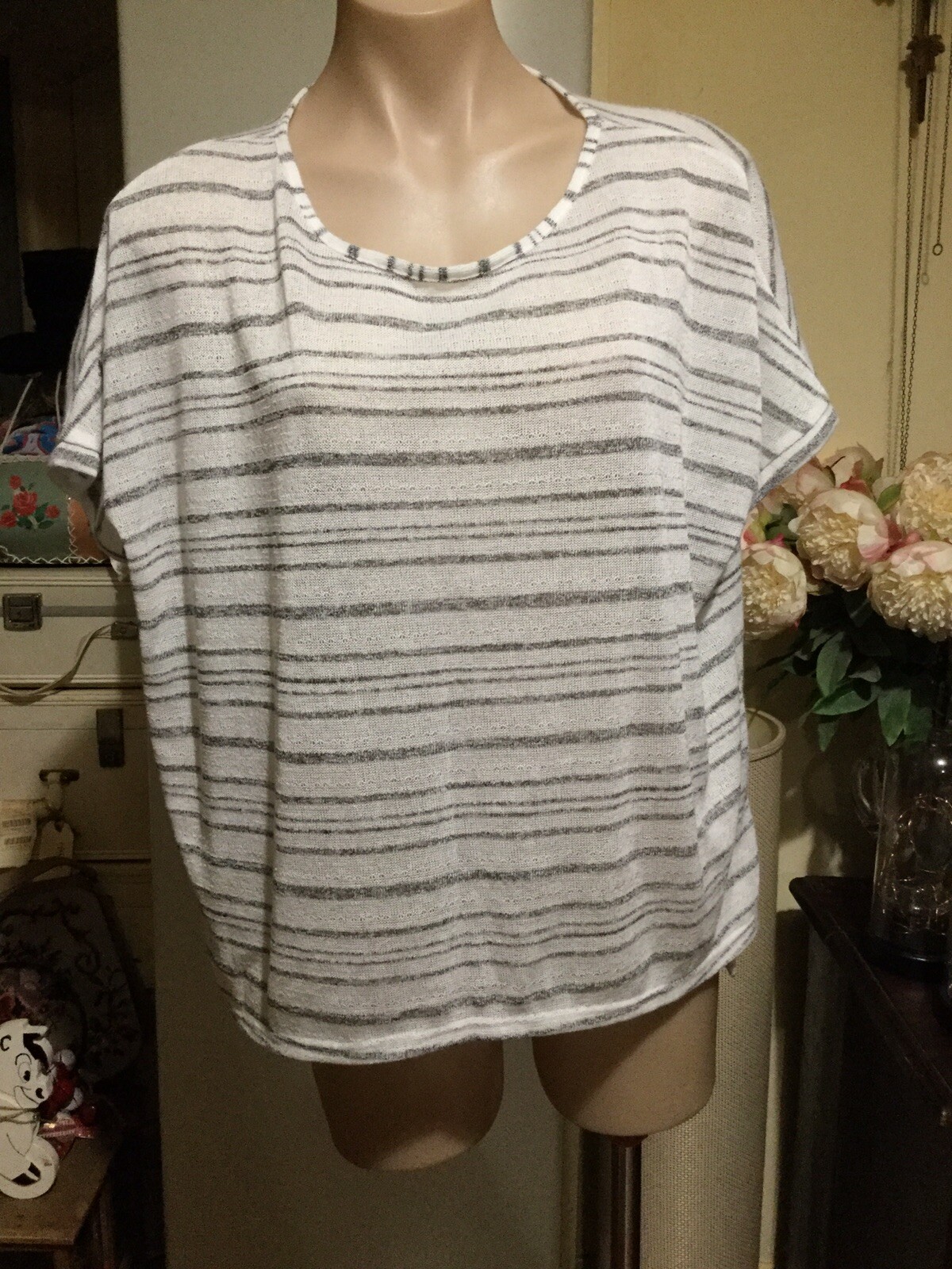 METALICUS MILOS Short Sleeve Grey White Striped Tee Shirt Size S M BNWT ...