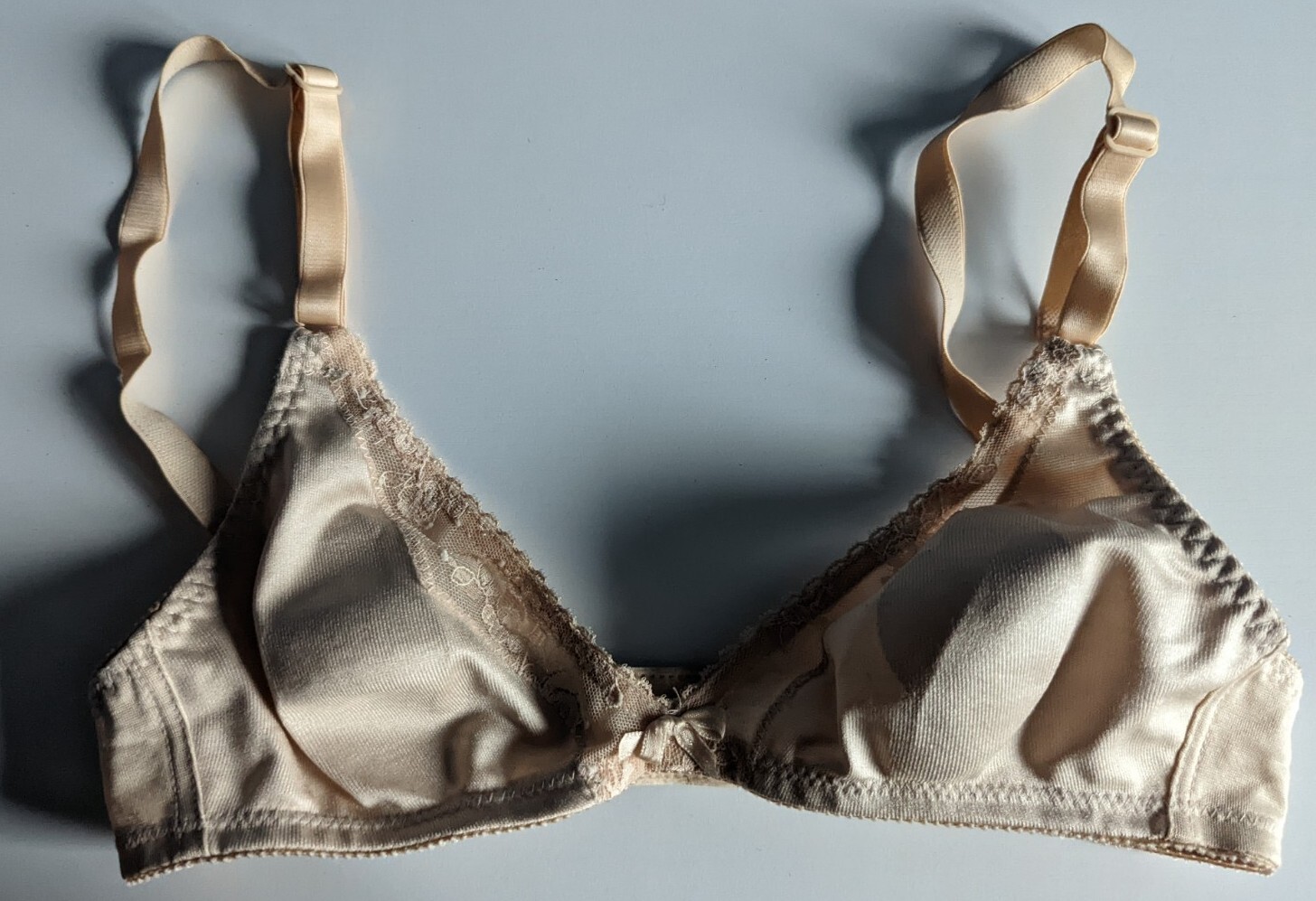 Vintage Playtex Discretion Style #636 Soft Cup Bra 32… - Gem