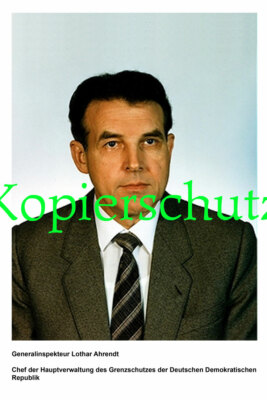 G6 Generalinspekteur Lothar Ahrendt DVP Volkspolizei DDR Foto 20x30 cm ...