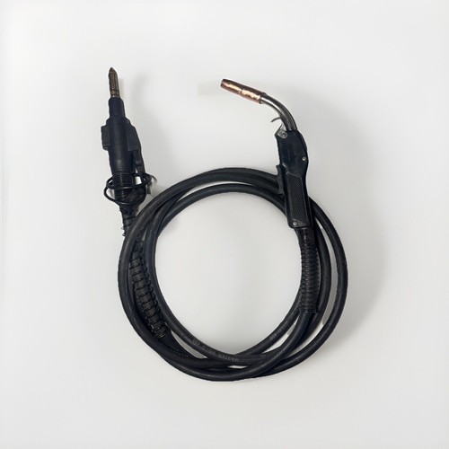 Miller Suitcase X-TREME 12VS Wire Feeder w/ Master Weld 400 Amp MIG Gun ...