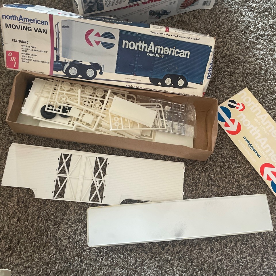 VINTAGE AMT NORTH AMERICAN MOVING VAN 1/25 SCALE MODEL KIT 5201 Open ...