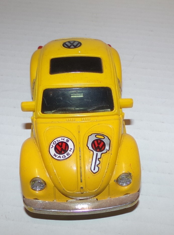 Nice Bandai Volkswagen Beetle Super GoBots Bug Bite VW Transformer ...