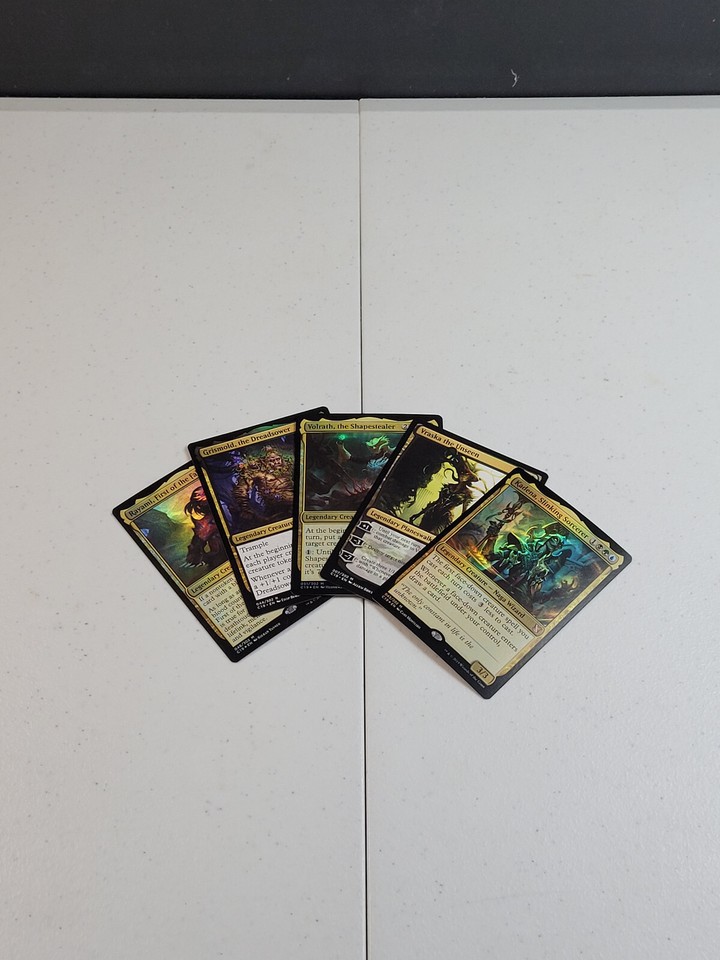 Faceless Menace (Commander 2019) - Kadena, Slinking Sorcerer Precon ...