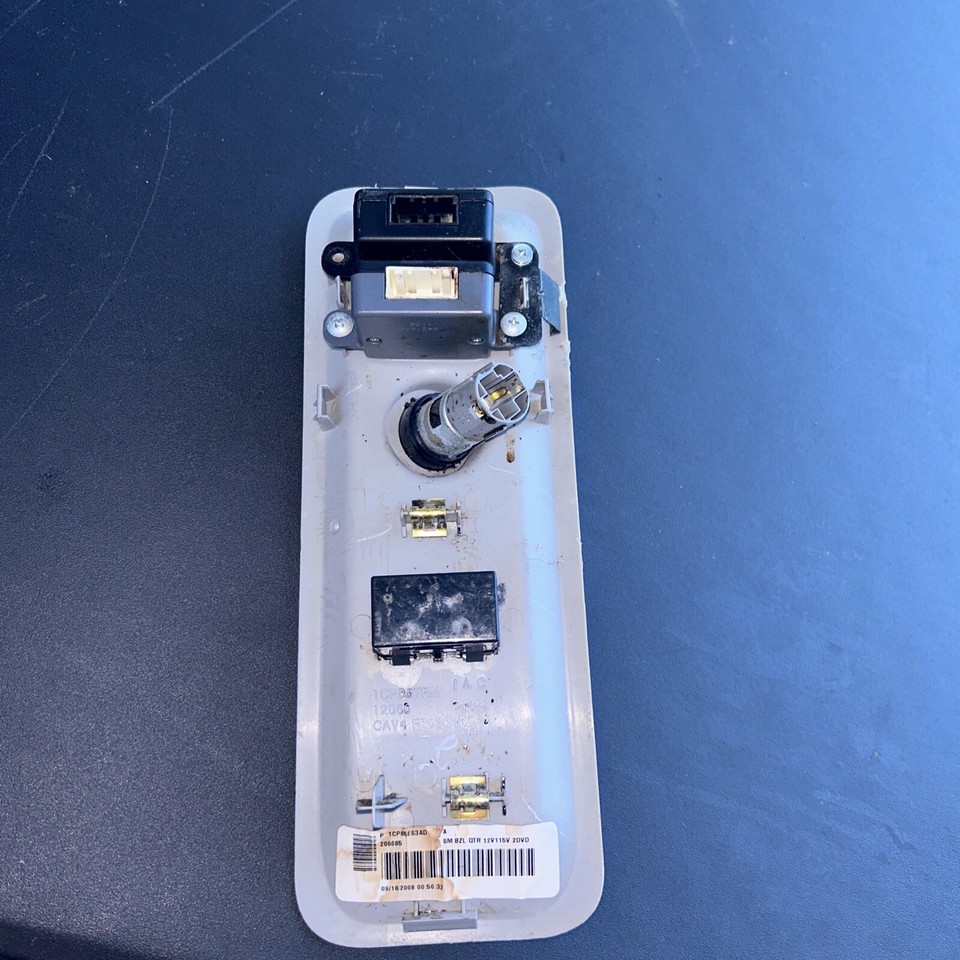 2008 2009 2010 Chrysler Town & Country Aux Ves Rear 115V Power Outlet ...