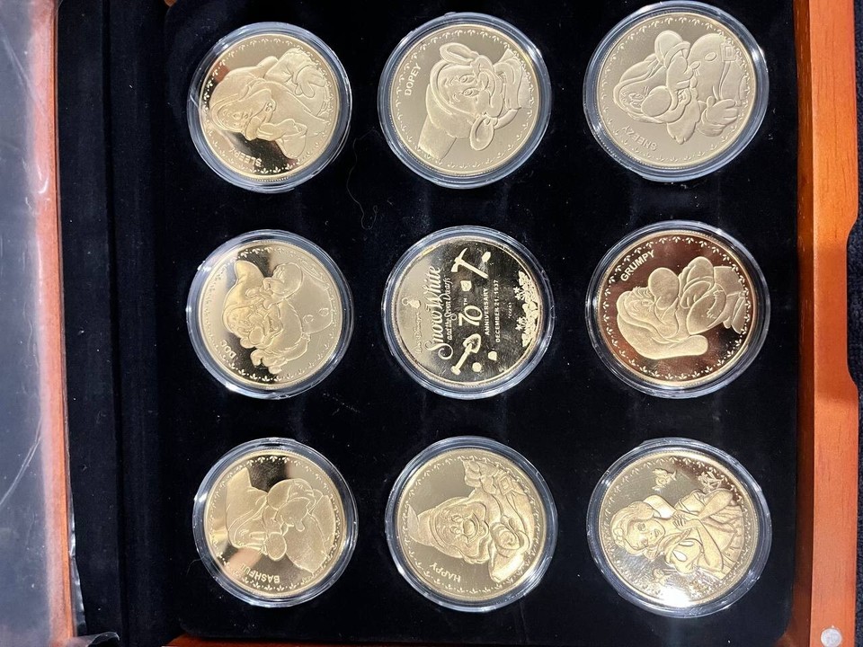 Disney Snow White 70th Anniversary 24Kt Gold Overlay Coin Set Limited ...