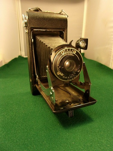VTG ANTIQUE FILM "POP-OUT" CAMERA, KODAK VIGILANT Jr. SIX-16, DAKON W ...