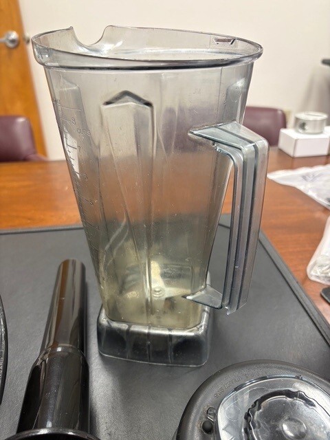 Vitamix VM0103 Super 5000 BLENDER w/ 64oz Pitcher + Lid + PLUNGER -FREE ...