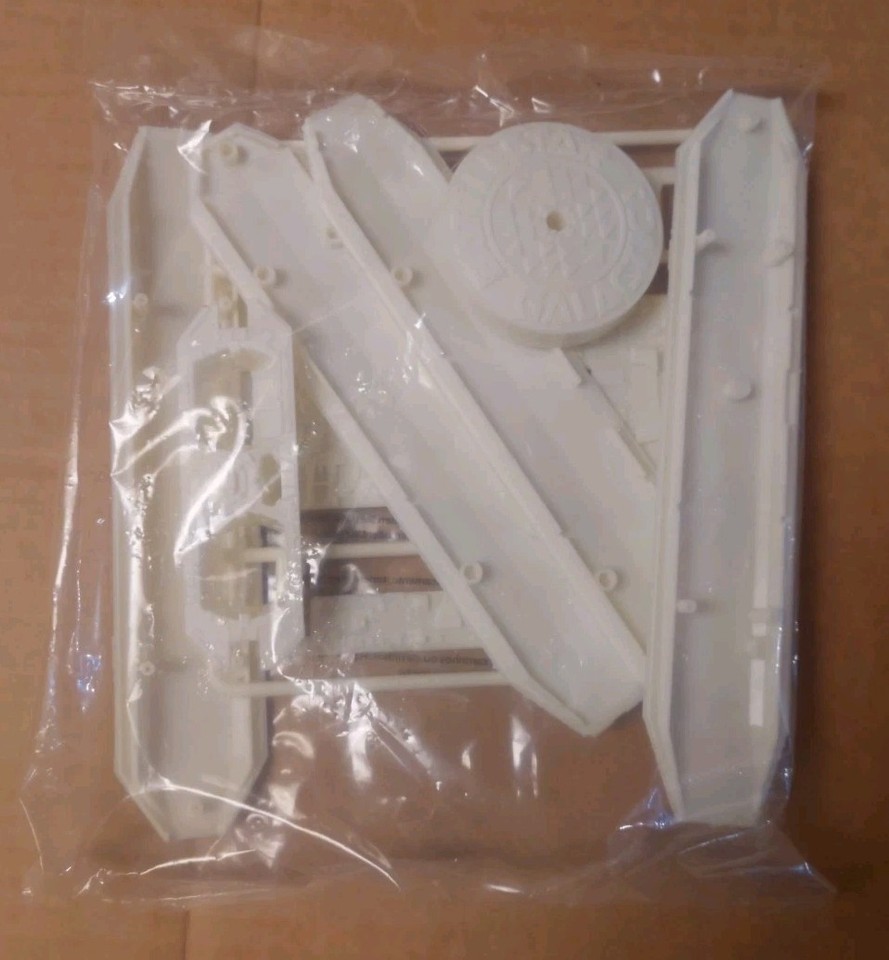 Moebius 942 Classic Battlestar Galactica Original Series 1:4105 Scale ...