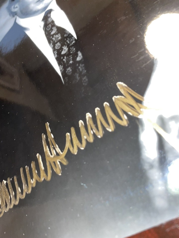 SIGNED Donald Trump original autographed 8x10” photograph Gold Sharpie ...