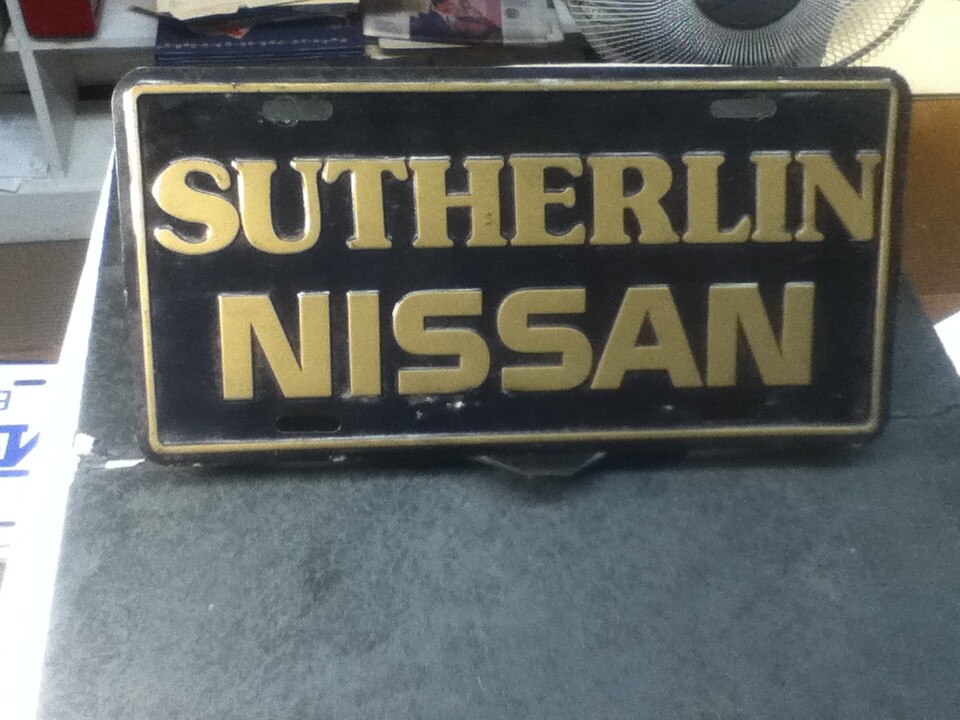 Sutherlin Nissan Logo