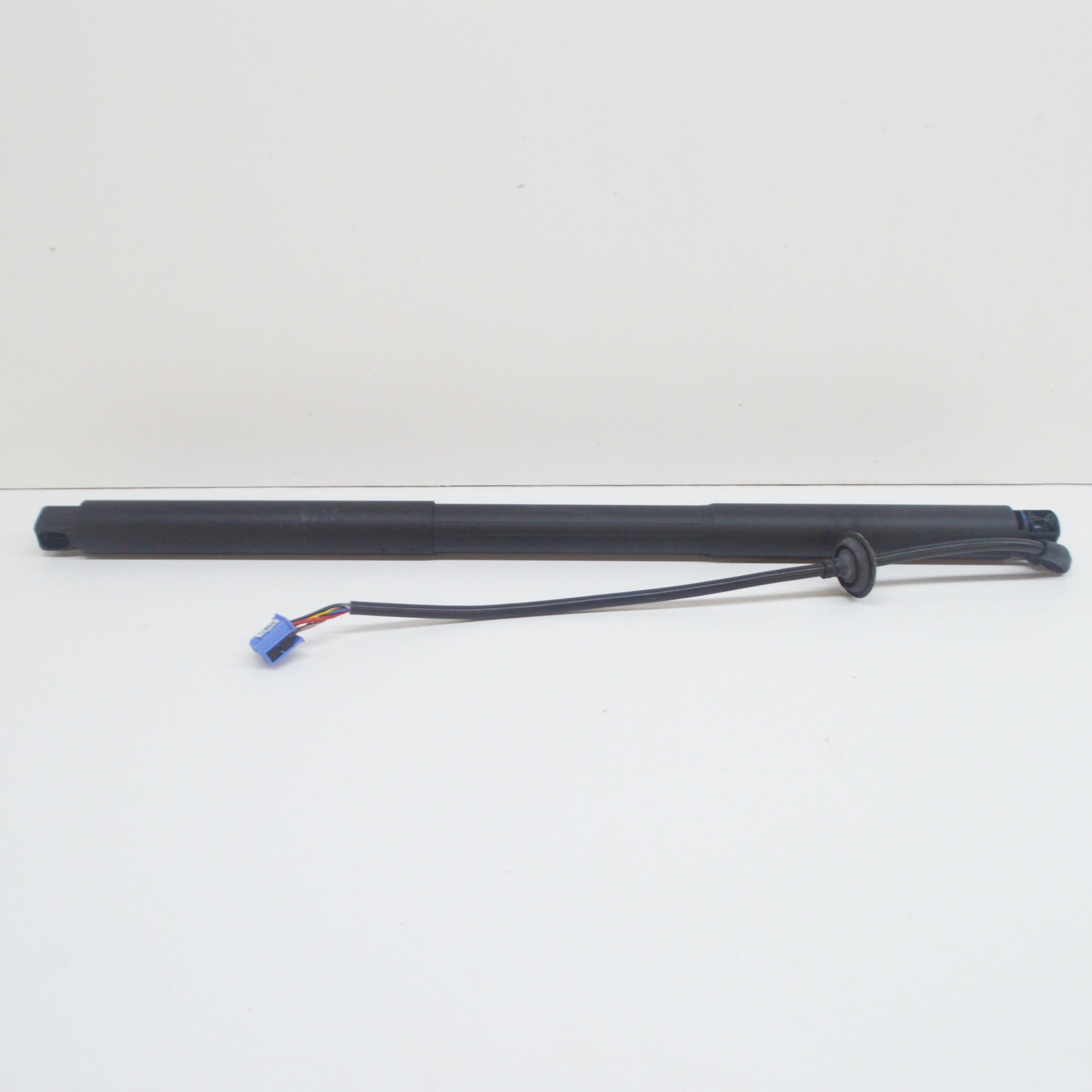 MERCEDES-BENZ ML W166 Rear End Door Right Drive Spindle A1668900000 NEW ...