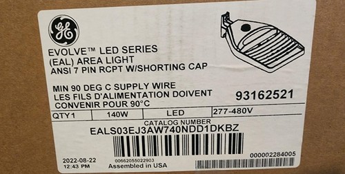 Evolve LED Series (EAL) Area Light and Roadway Fixture ...