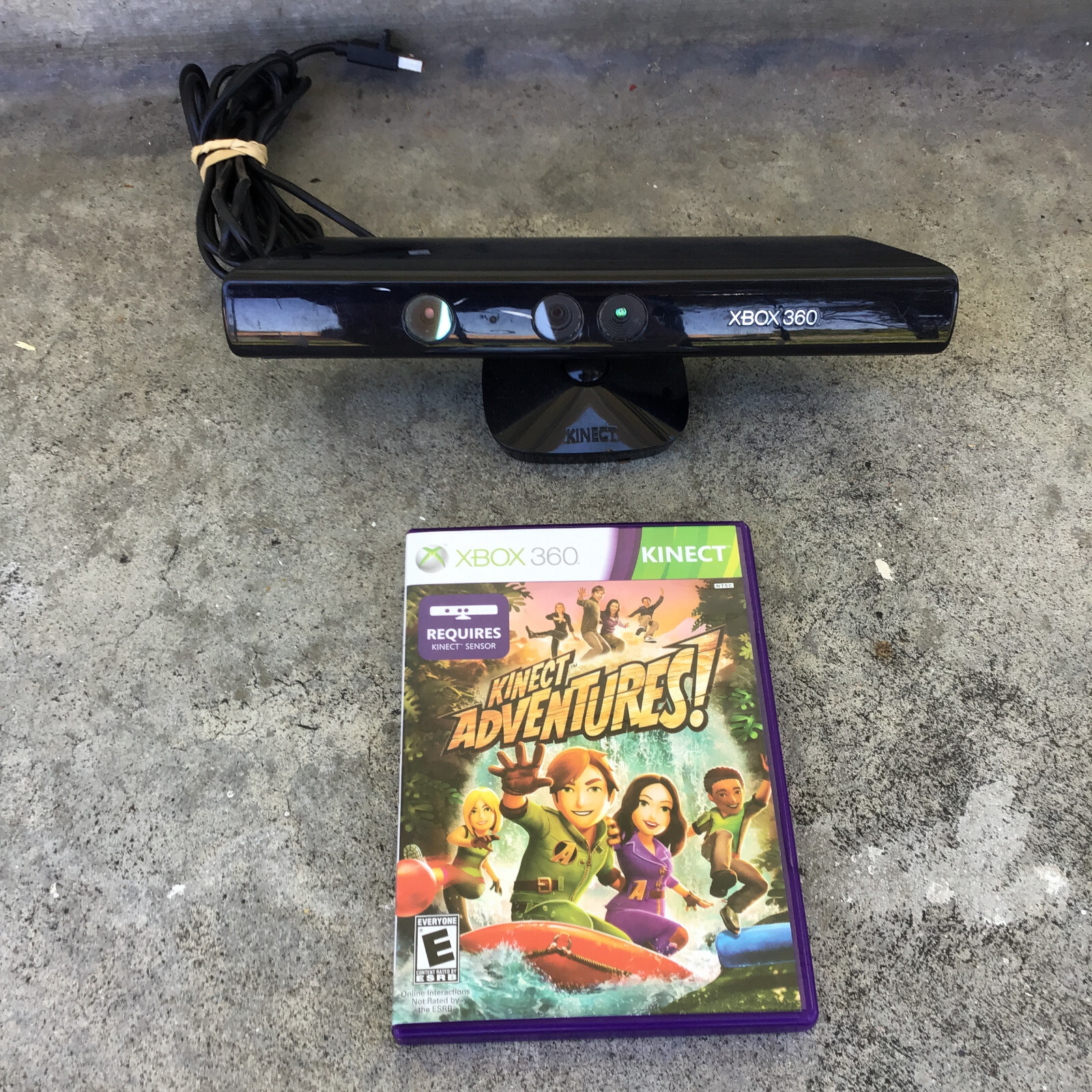 Lot of Kinect Adventures (Microsoft Xbox 360, 2010) & Kinect Sensor ...