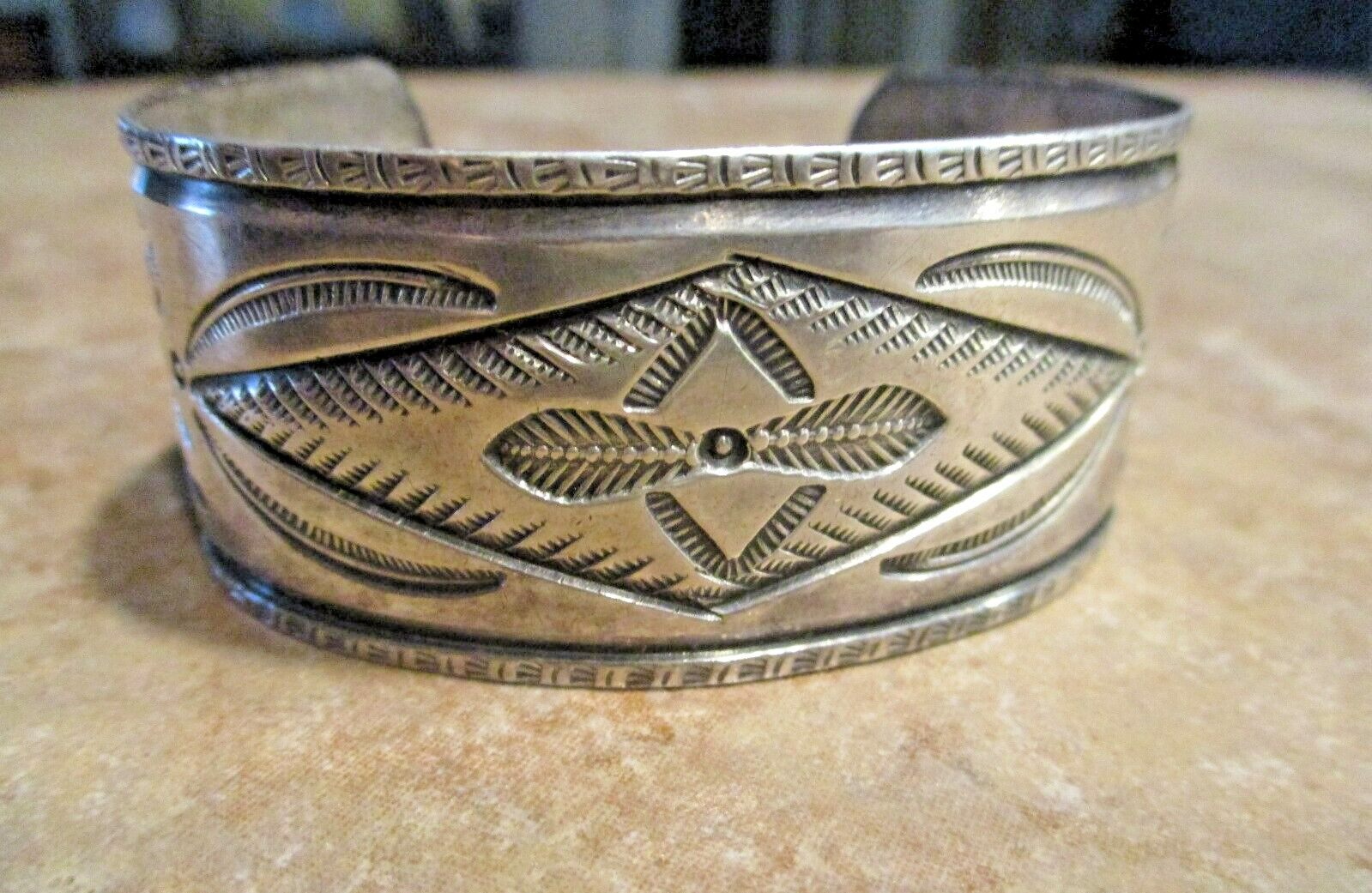 MAGNIFICENT EARLY PERIOD (1910-1930) Navajo Hand Made… - Gem