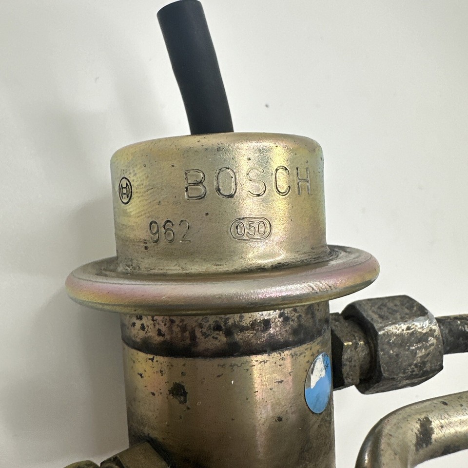 MERCEDES BENZ OEM 560SEL 560SL 420SEL 560SEC FUEL PRESSURE DISTRIBUTOR ...