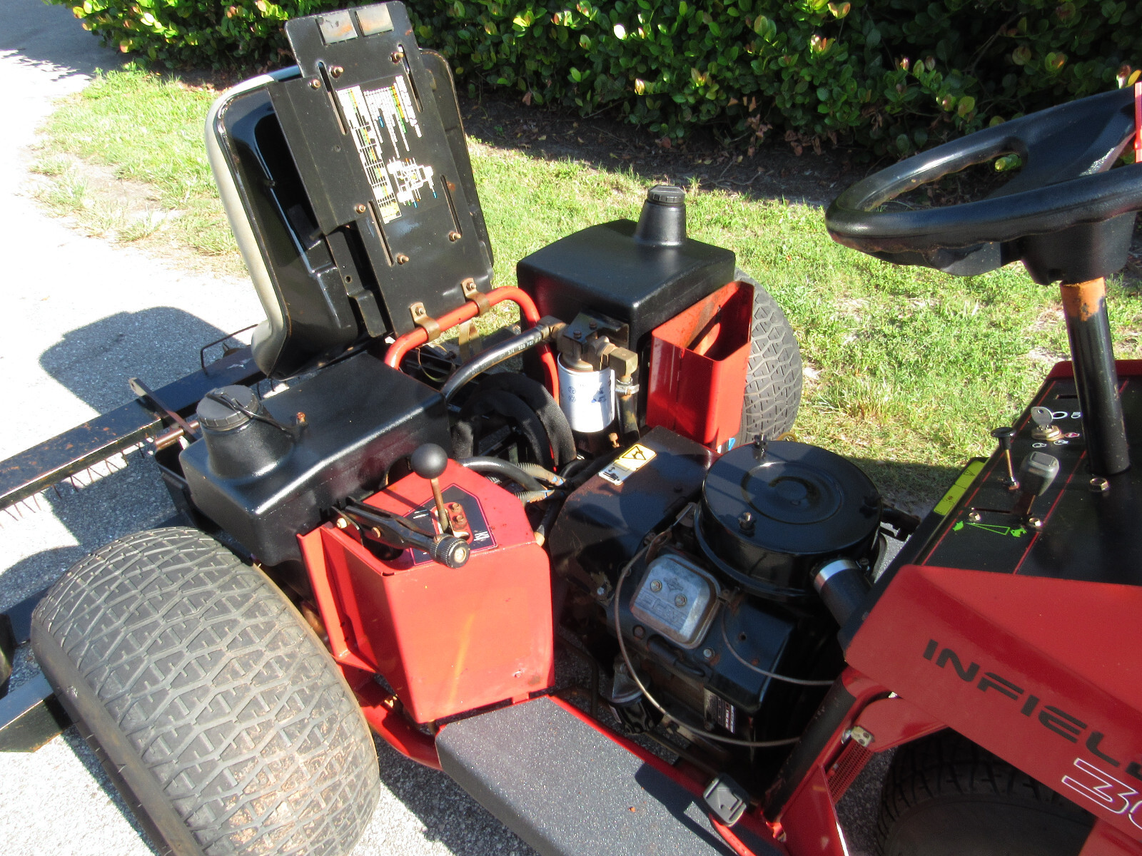 Toro 3020 Sand Pro Sand Trap Rake 3 Wheel Drive Rahn Groomer Dependable ...