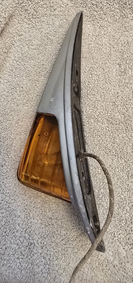 Set of 2 Vintage Griffin 110 Amber Cab Marker Clearance Lights - USED ...