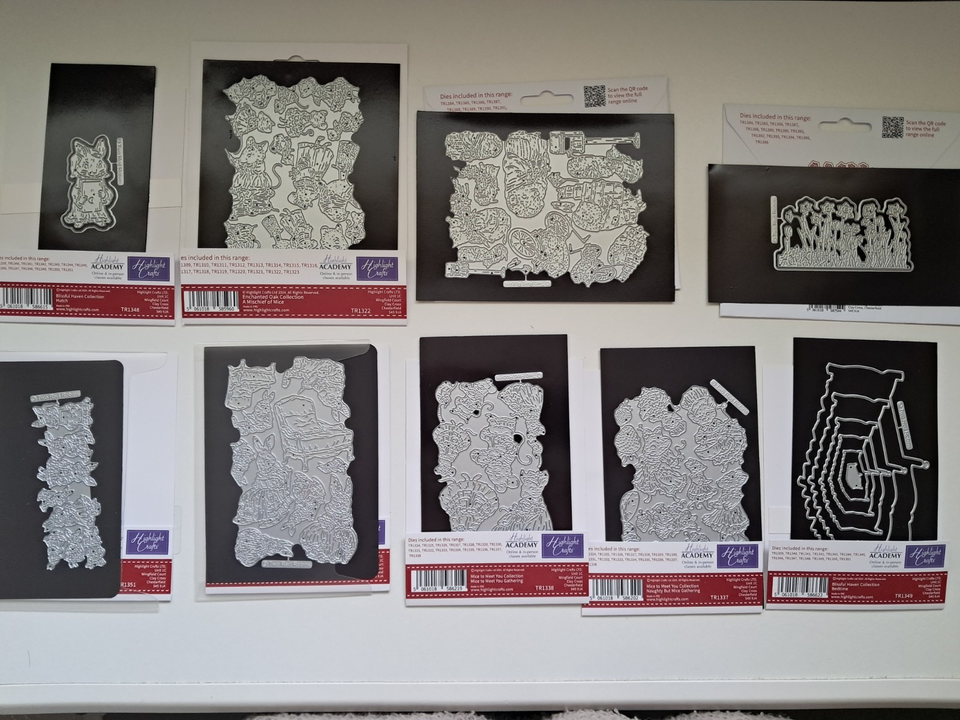 Two Red Robins - Highlight Crafts - Various Dies - 9 Dies | eBay UK