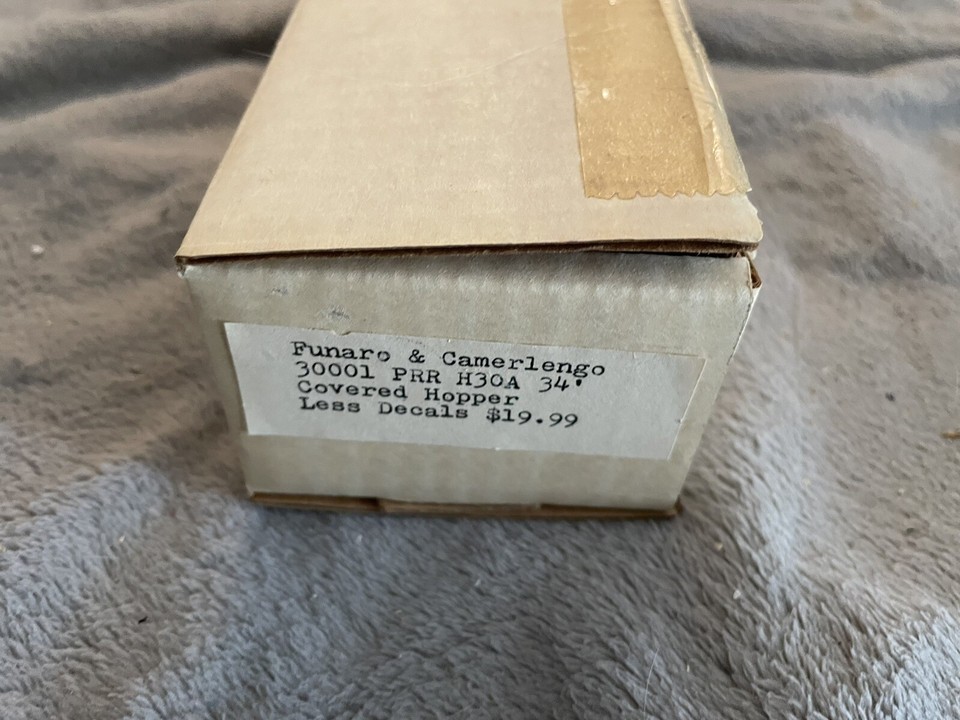 HO Scale Train Kits Lot Of 9 Structures Atlas SD35 Quality Funaro Con ...