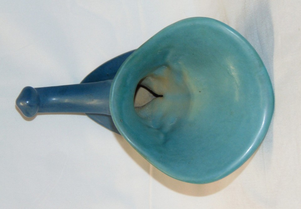 ROSEVILLE Blue Iris CORNUCOPIA Vase 132-8 Cornucopia for Thanksgiving ...