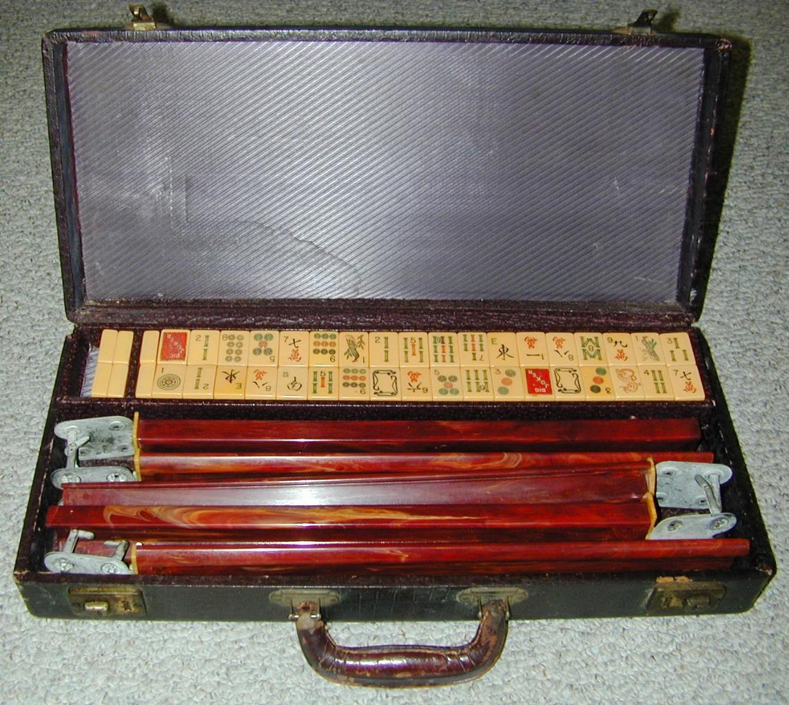 Vintage Bakelite Mahjong Game Set In Original Case Rare And