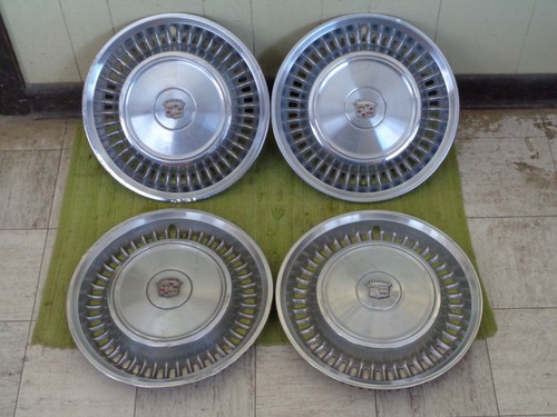 71 72 Cadillac HUB CAPS 15" Set of 4 Wheel Cover 1971 1972 Caddy ...