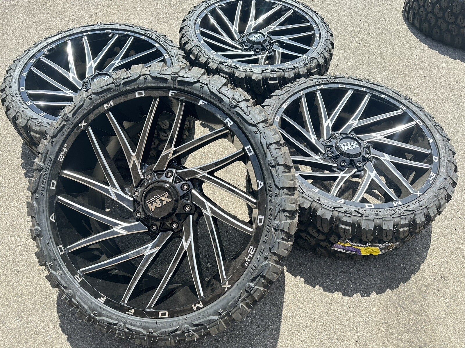 24" XM Offroad 33x12.5-24 Mud Tires 4 Rims | 6x135 | 108mm | 10" | Red ...