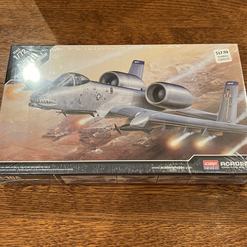 Academy A-10A Plane Operation Iraqi Freedom - Plastic Model Airplane ...