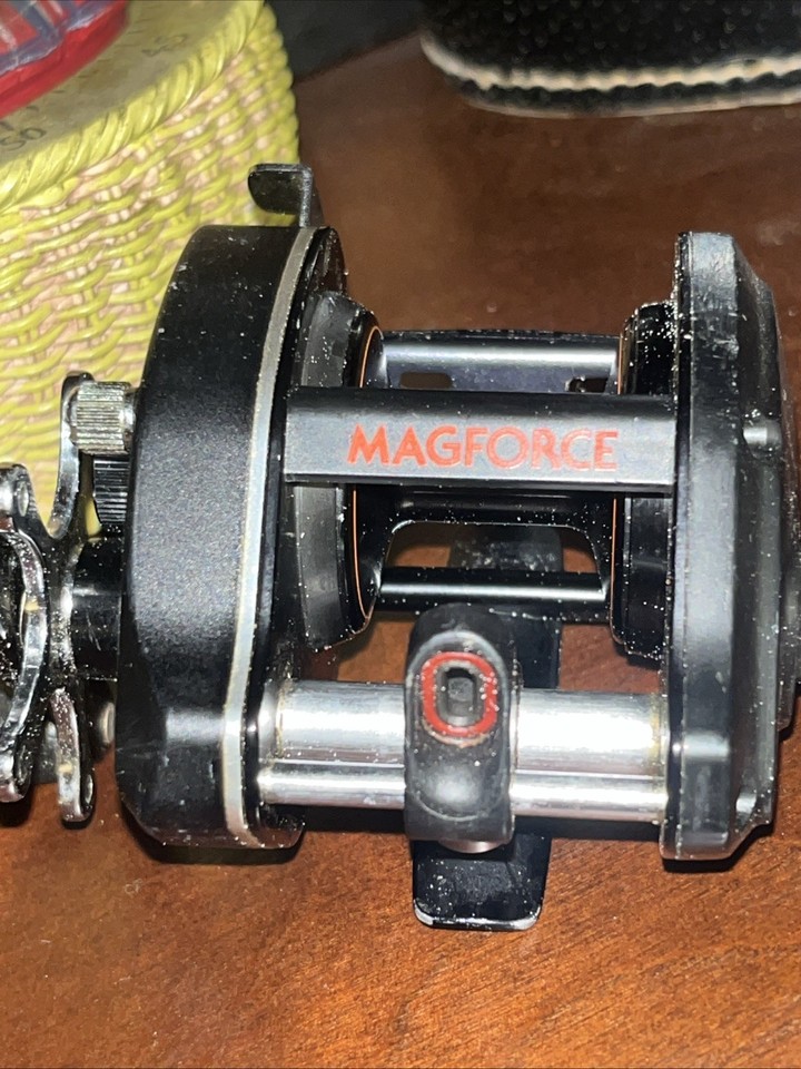 DAIWA PROCASTER MAGFORCE PMF15S BAIT CASTING FISHING REEL | eBay