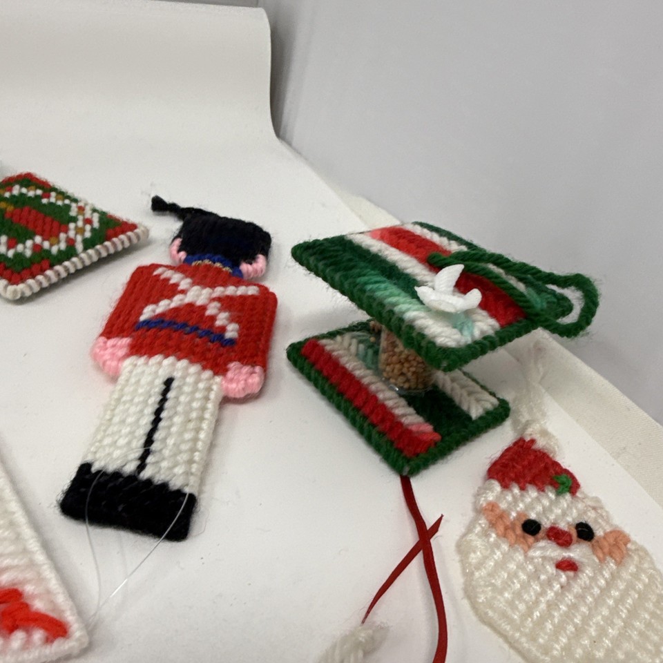 LOT 22 Vintage Kitsch Handmade Plastic Canvas Christmas Ornaments Santa ...