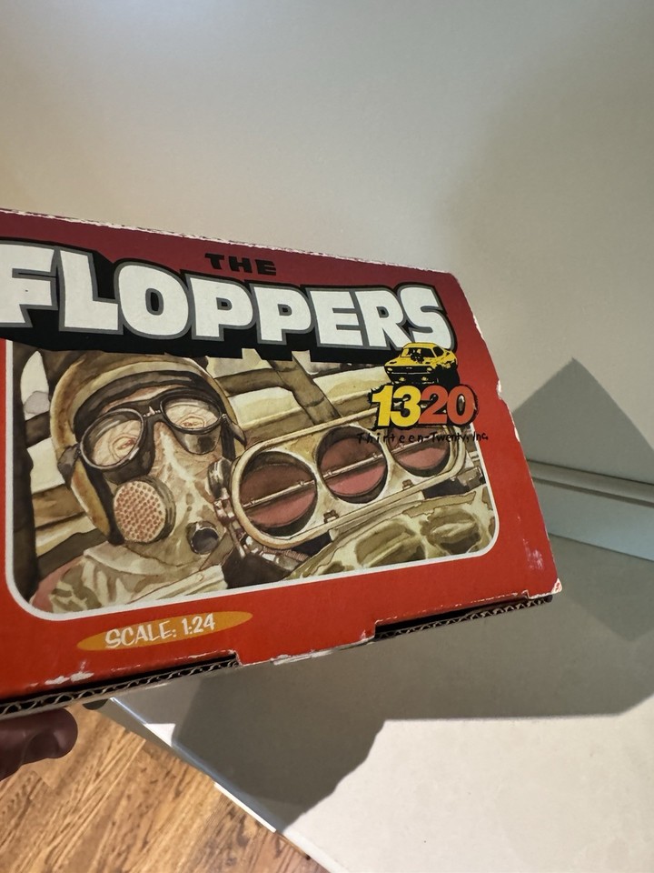 RARE THE FLOPPERS 1320 MICKEY THOMPSON NHRA DRAG RACING 1:24 FUNNY CAR ...