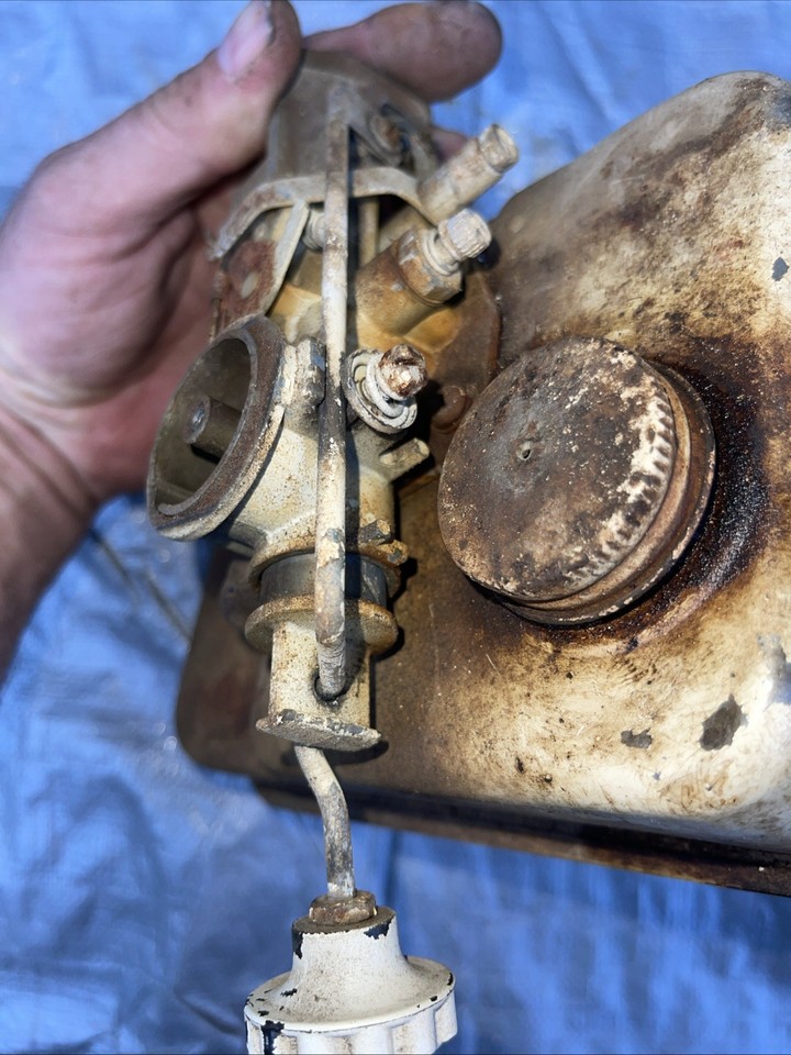 Fuel Tank - Carburetor: Briggs & Stratton 5 HP - Model 130292 | eBay