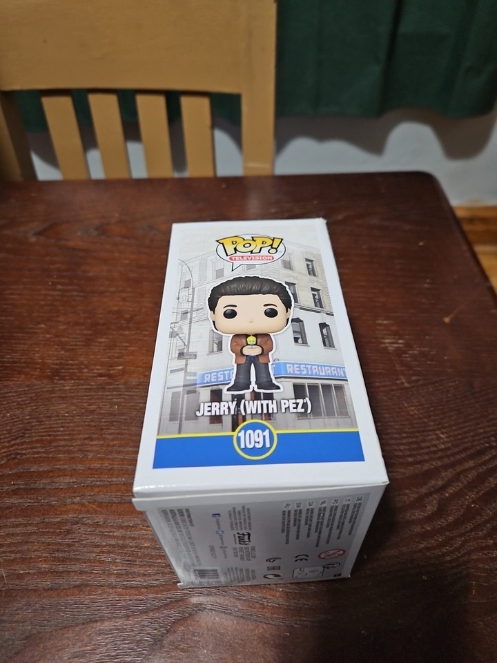 FUNKO POP TELEVISION SEINFELD 1091 JERRY WITH PEZ VINYL FIGURE NEW ...