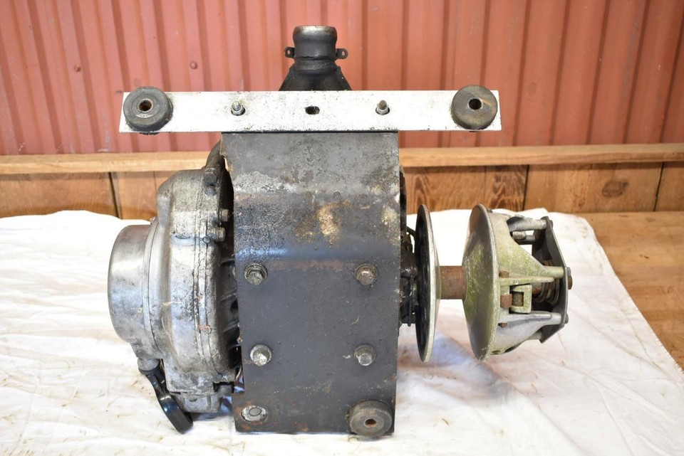 Kawasaki Invader John Deere Liquifire 440 Snowmobile Engine Spark 105/ ...