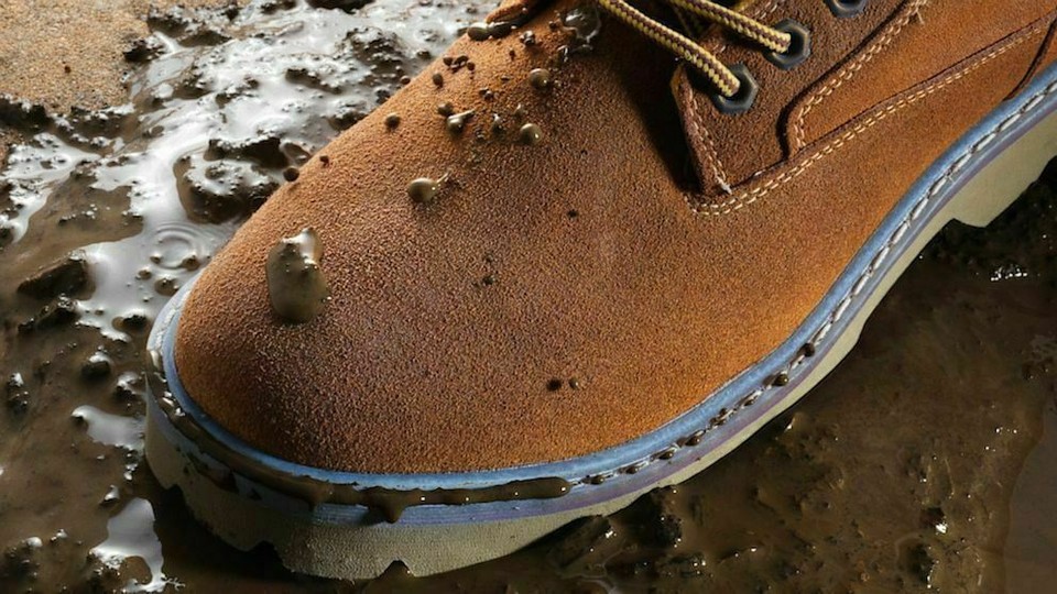 Ralyn Aquatec Water Repellant Spray for Leather & Suede Boot Protector ...