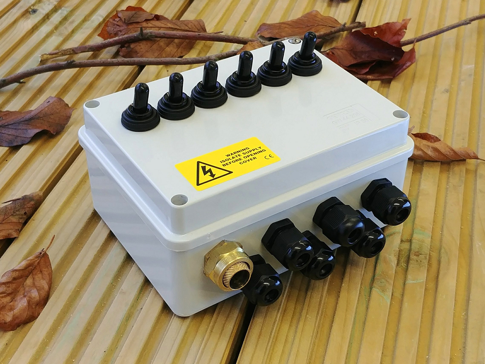 Outdoor Switch Box for Lighting, Ponds and Pumps - 2, 3, 4, 5 and 6 Way ...