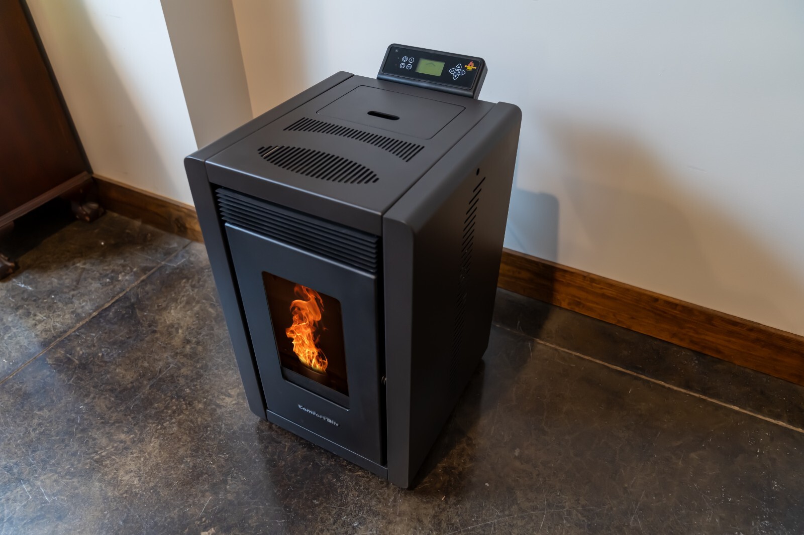 NEW ComfortBilt Alpine HP40 Small Mini Pellet Stove 25 LB Hopper ...