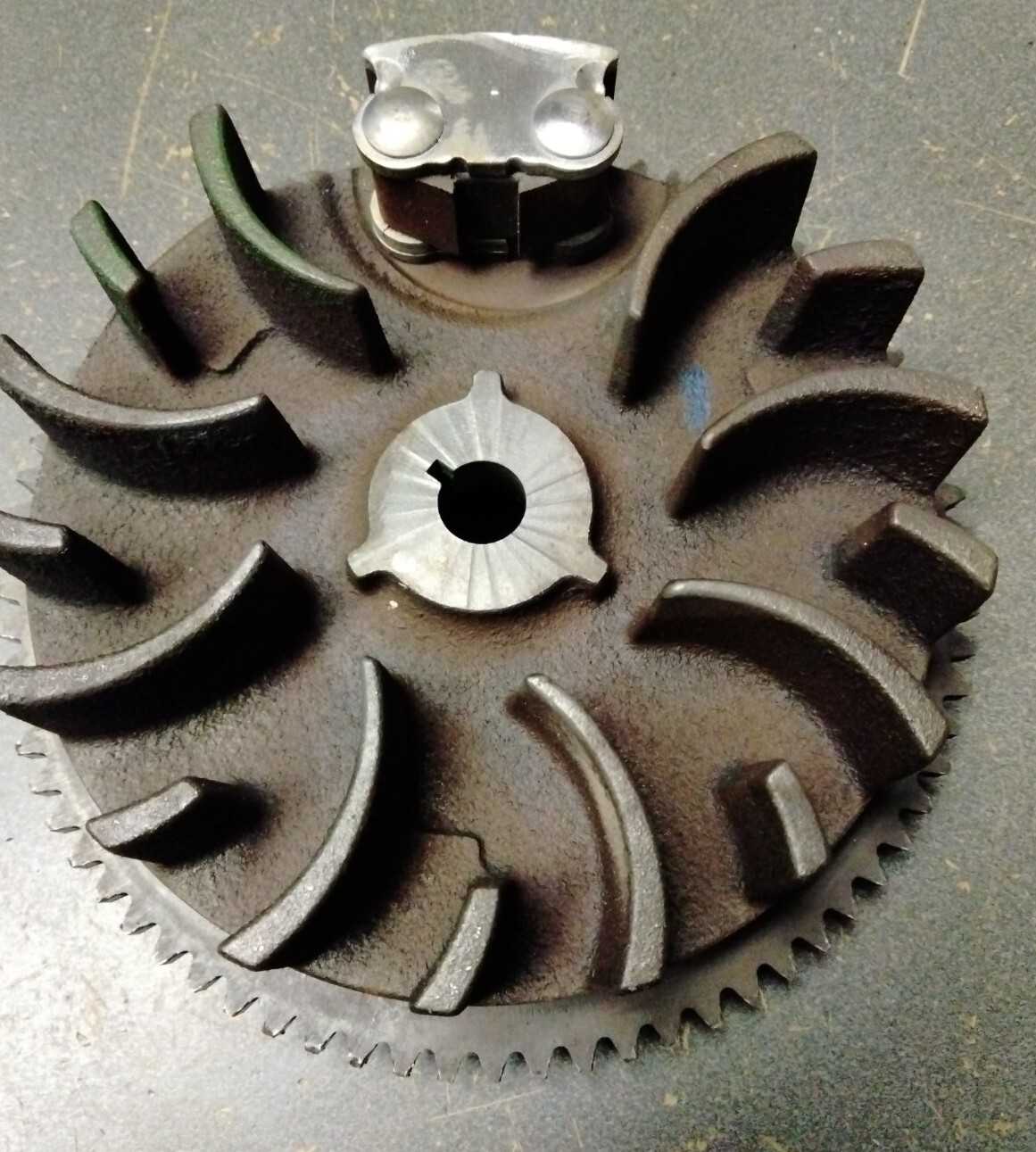 Genuine Tecumseh OH195SA 7HP OHV Flywheel 611199 Craftsman Snowblower ...