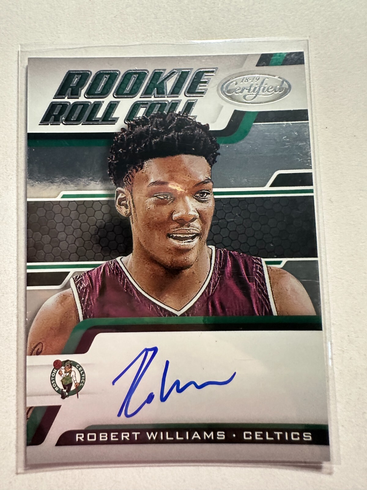 K33,005 - 2018-19 Certified Rookie Roll Call Autographs #39 Robert ...