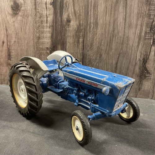 Vintage Ertl Company Ford 4000 1/12 Scale Diecast Blue Farm Tractor 805 ...
