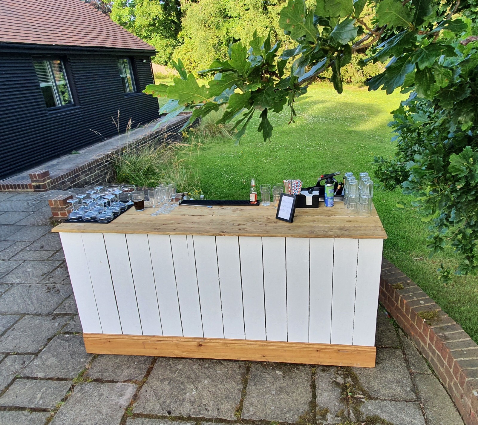 Wooden Mobile Bar Hire (1.5m-2.4m straight) (HIRE ONLY/CONTACT DIRECT ...